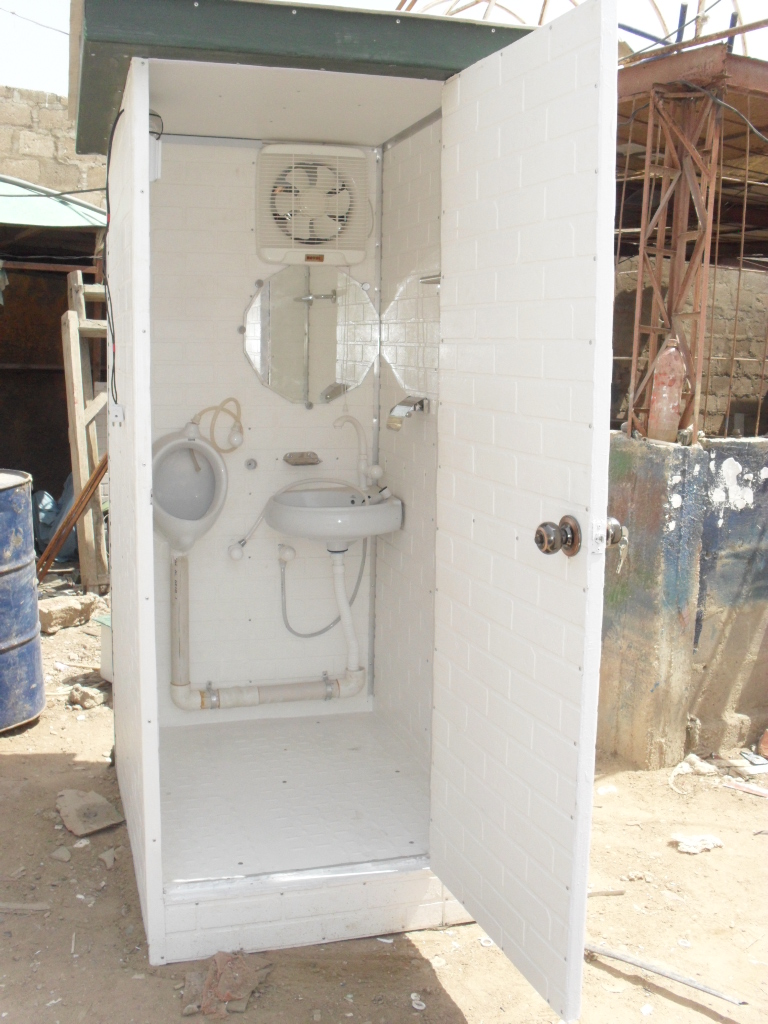 PORTABLE TOILET – AK FIBERGLASS